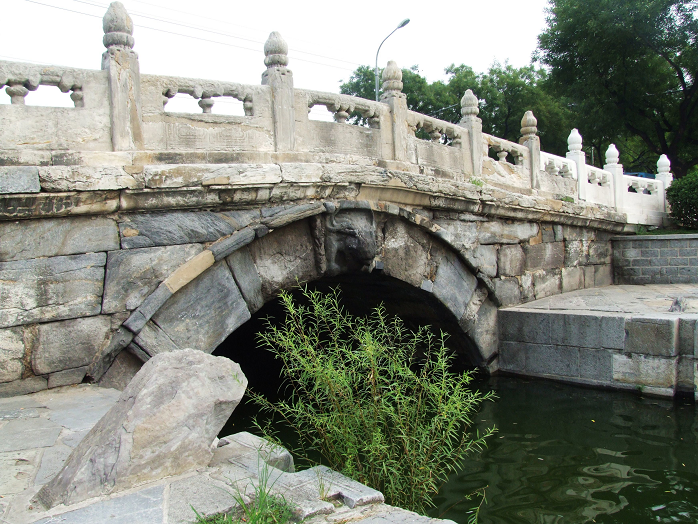 Highlight of Central Axis: Wanning Bridge