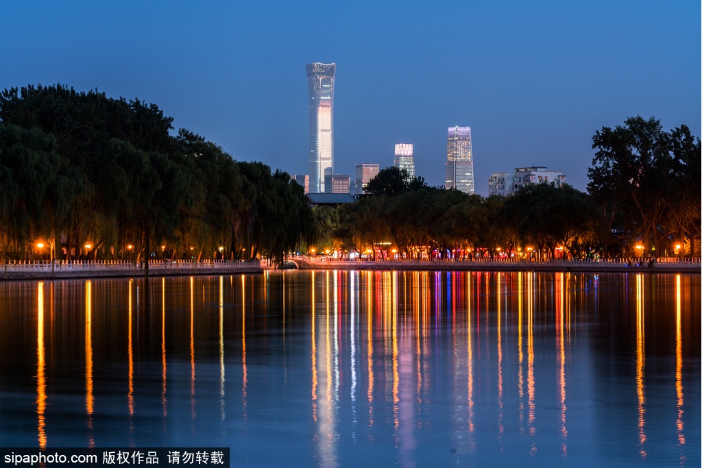 The night of Beijing, charming and romantic