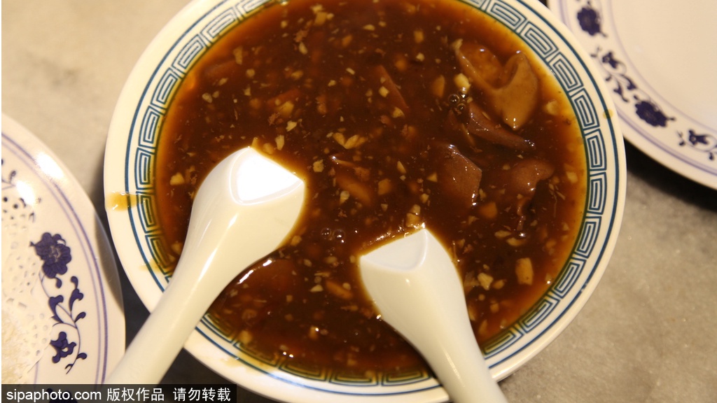 Old Peking Style Snacks Present You Unique Charm of Beijing