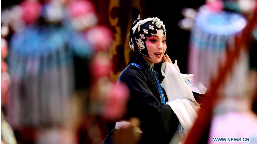 Pingju opera "Qin Xianglian" staged in Shijiazhuang, N China's Hebei