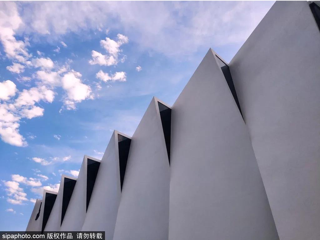 You can play at one metro station for a whole day! One stop for food ...