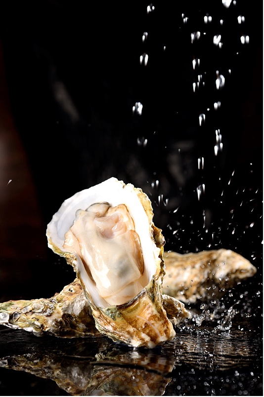Redmoon: David Herve Oysters from France