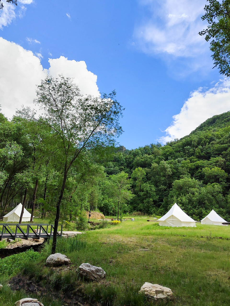 2022 Internet-popular Tourist Spot | Jiuyanlou Ecological Great Wall ...