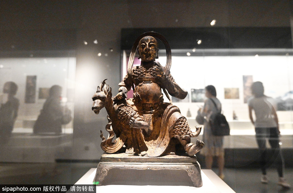 Exhibition of Gold and Bronze Statues of Buddhism and Daoism Made Its ...